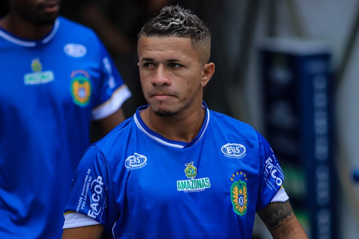 Chapéu? Amazonas FC anuncia Evérson Bilau e Judá, ex-Nacional, e ...