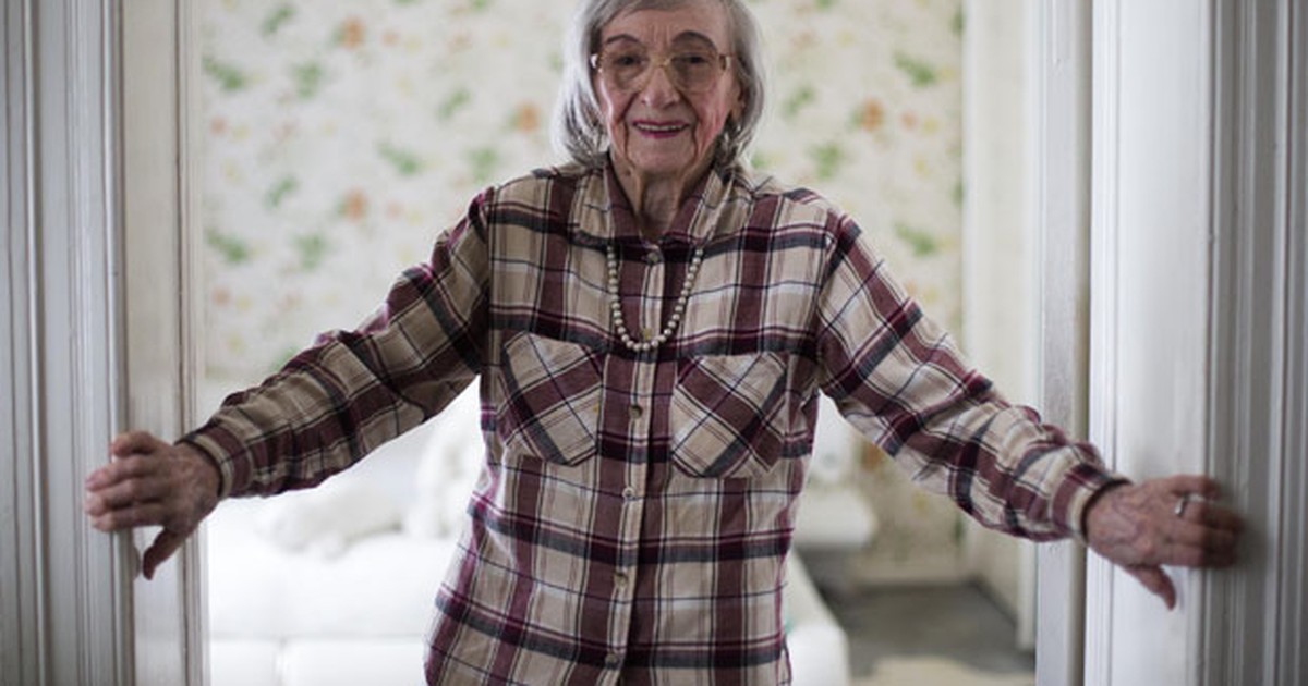 G1 - Alemã revela que provava comida de Hitler antes de ele comer ...