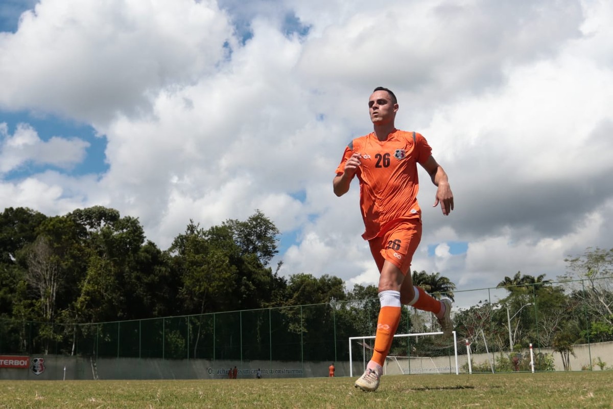 Regularizado, Victor Rangel vira opção no Santa Cruz para clássico ...