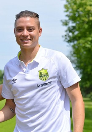 "Bem animado", Adryan celebra aniversário e estreia com vitória