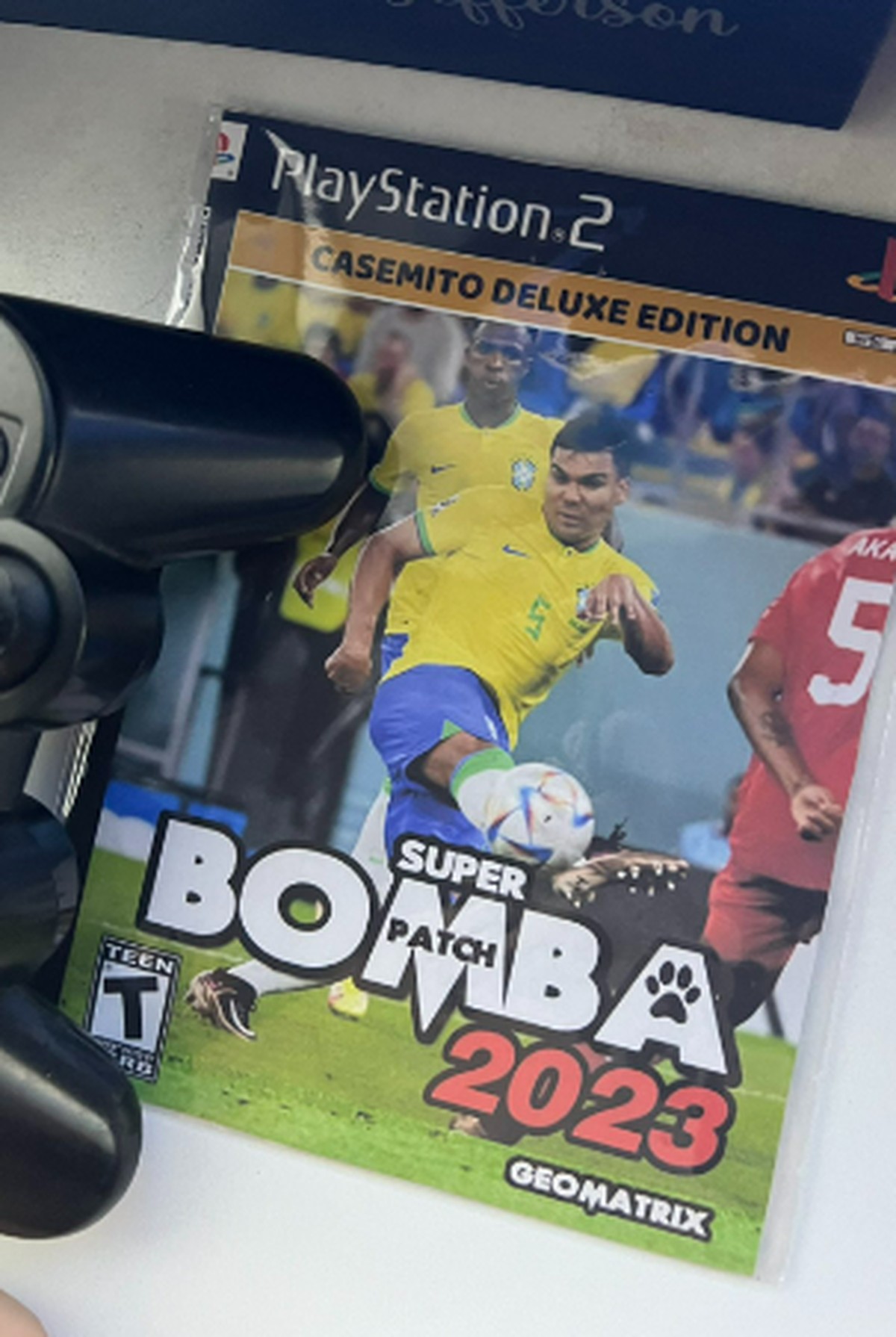 Bomba Patch exalta golaço de Casemiro em versão 100% atualizada | pes | ge
