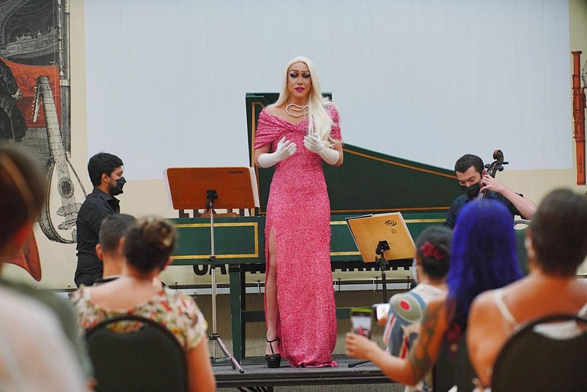 Drag queen de Porto Alegre se apresenta como cantora lírica em ópera de ...
