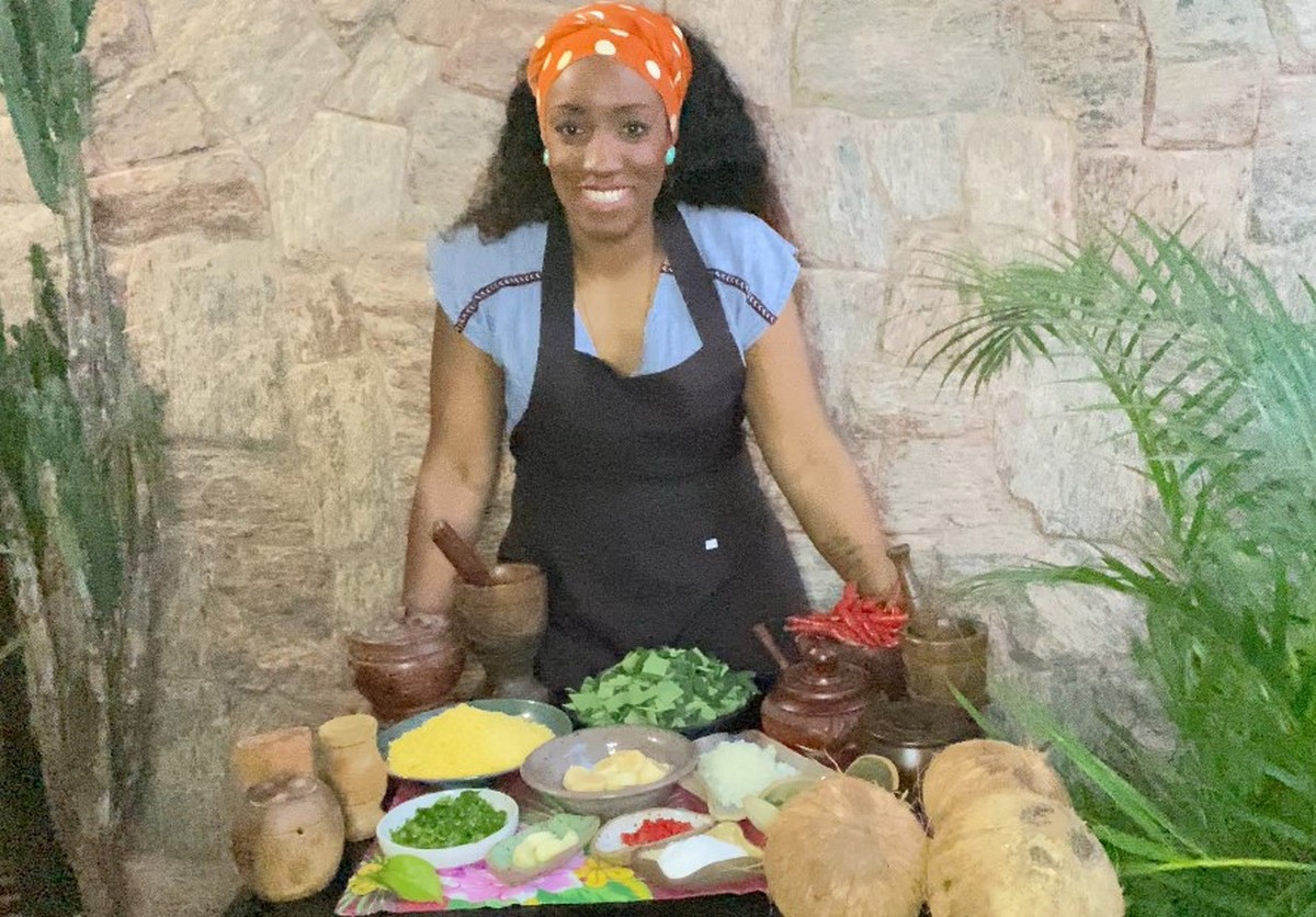 Farofa de banana e taioba da Aline Guedes | Acompanhamentos | Receitas