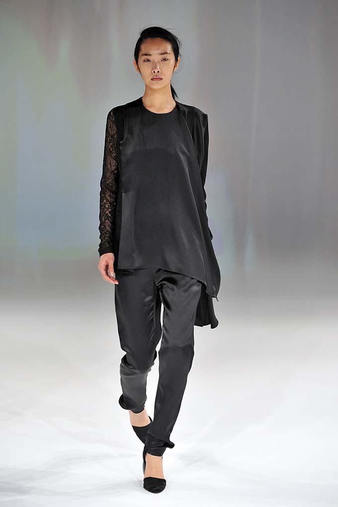 Hussein Chalayan | Paris | Inverno 2014 | Desfiles | Vogue