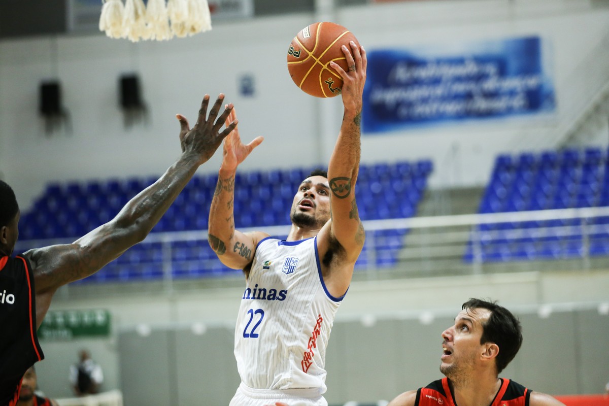 Com recorde que era de Steve Nash, americano quer fazer carreira no ...