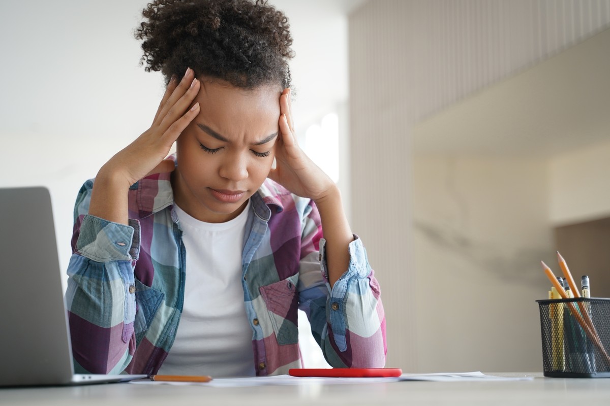 Você pensa demais? Entenda o que é o overthinking | start da felicidade ...