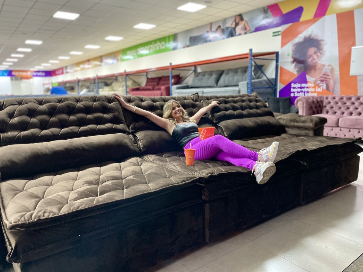 Maior fabricante especializada em sofás do Brasil inaugura lojas na capital baiana e interior do ...