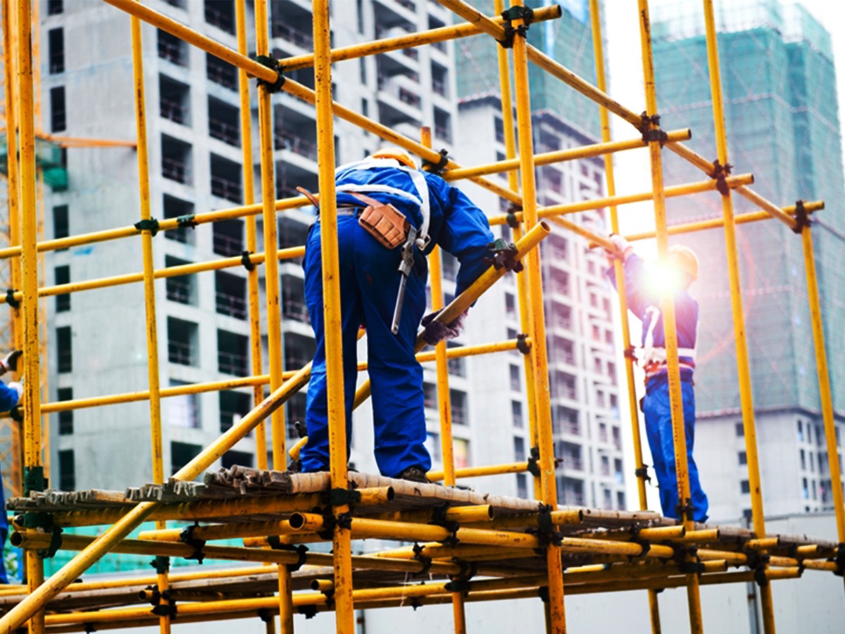 Andaime tubular melhora a produtividade da obra | Portal do Construtor | G1