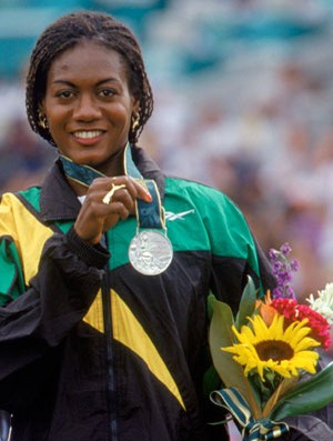 Merlene Ottey é recordista de provas disputadas no atletismo olímpico: 19