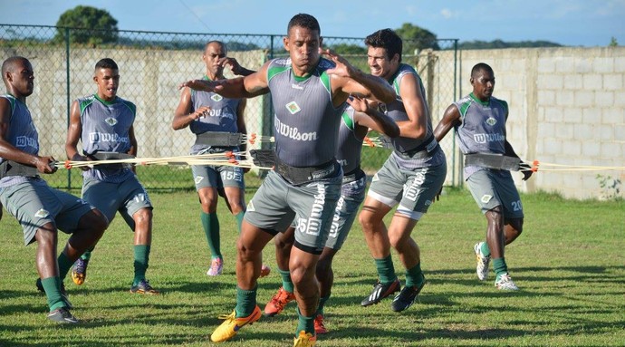 Curtinha: Chad é regularizado e enfim pode fazer estreia pela Cabofriense