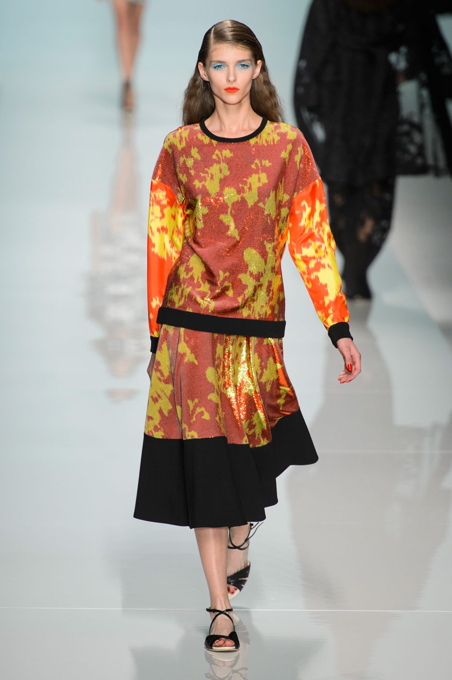 Emanuel Ungaro | Paris | Verão 2015 | Desfiles | Vogue