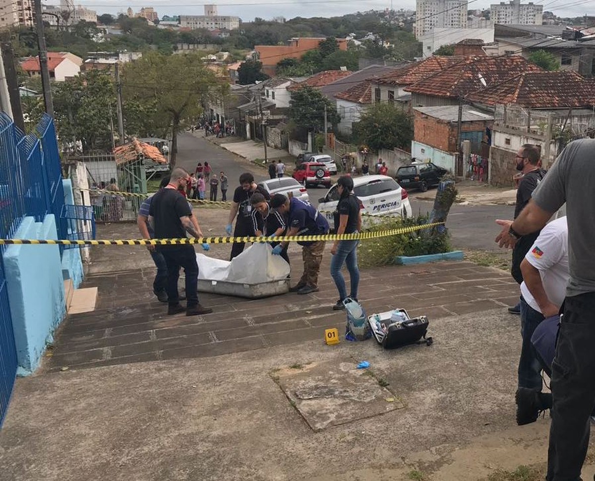 Homem é Morto A Tiros Na Zona Leste De Porto Alegre Rio Grande Do Sul