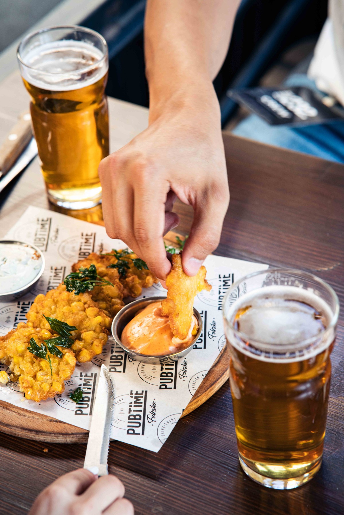 5 receitas de comidinhas para receber amigos em casa | Comida | Marie ...