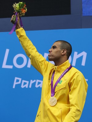 Papo aberto: Andre Brasil fala sobre reconhecimento, críticos, filho e mais