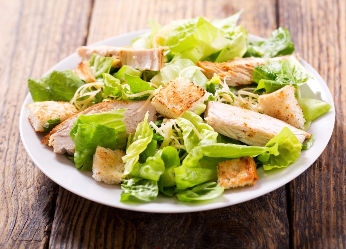 Nutritivo: aprenda a fazer salada caesar, que funciona como uma ...