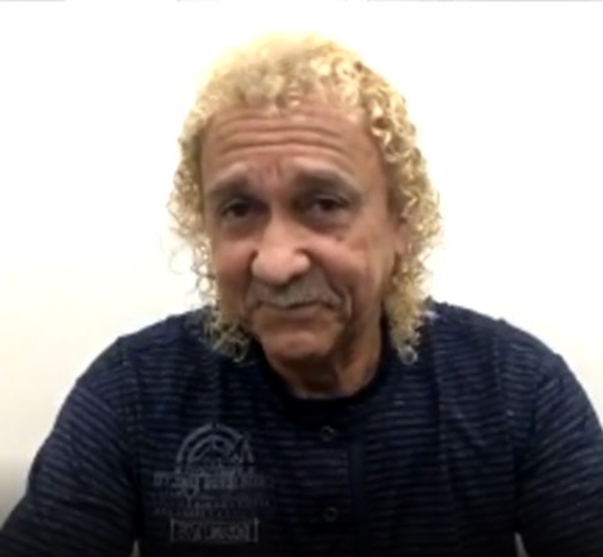 Na ‘Live do Leão’, Biro-Biro exalta torcida azulina e se declara: “Foi ...