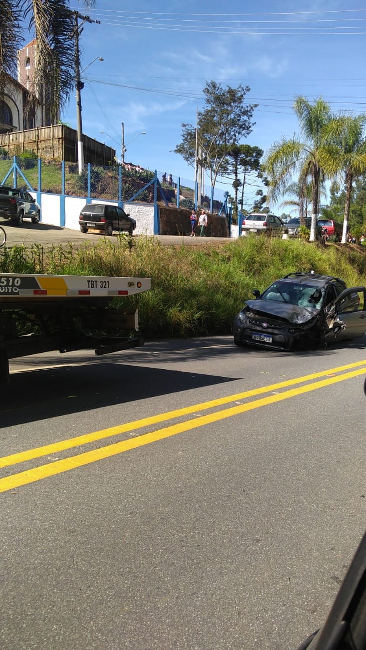 Acidente entre carro e moto deixa um morto e dois feridos em Guaratinguetá | Vale do Paraíba e ...