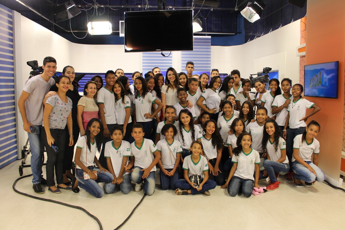 Projeto 'Amigos da TV Clube' recebe alunos da escola Nossa Senhora da ...