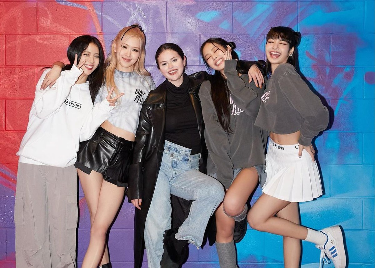 Selena Gomez e Blackpink posam juntas em bastidores de show | Lifestyle ...