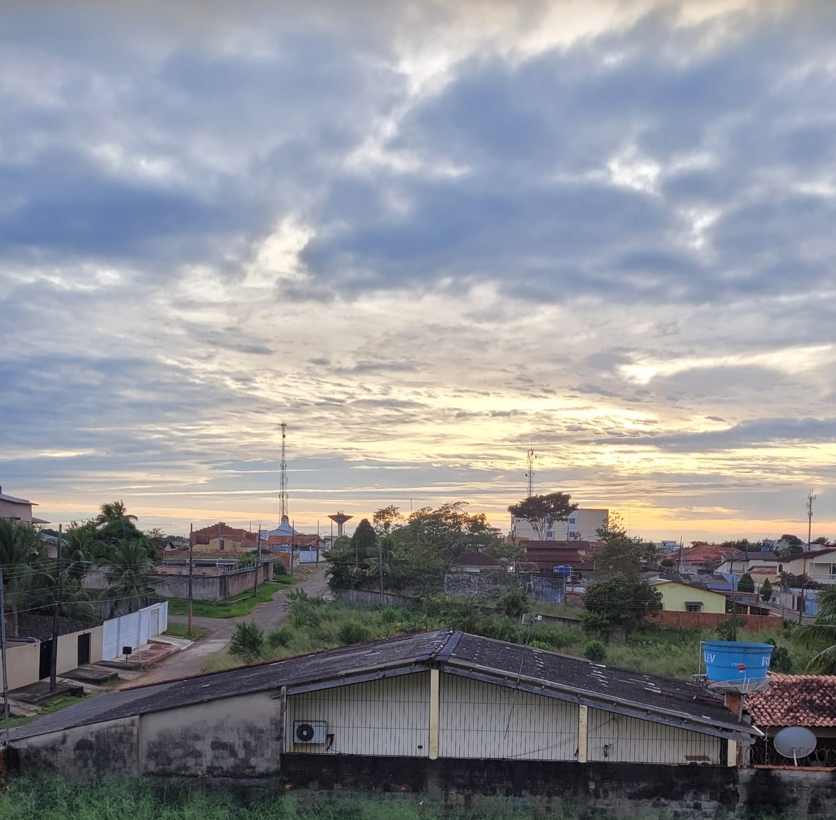 Chuvas e trovoadas são previstas para este sábado (19) no Acre | Acre | G1