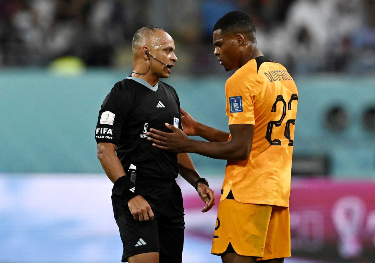 Goianos são escalados para apitar clássico entre Inglaterra e França ...