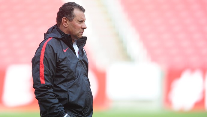 Roth muda protocolo e faz mistério no Inter para encarar o Figueirense