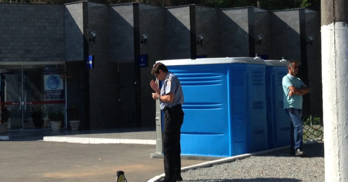 G1 - Comando das UPPs anuncia troca de 70 policiais da Rocinha, no Rio ...