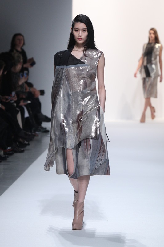 Chalayan | Paris | Inverno 2015 | Desfiles | vogue