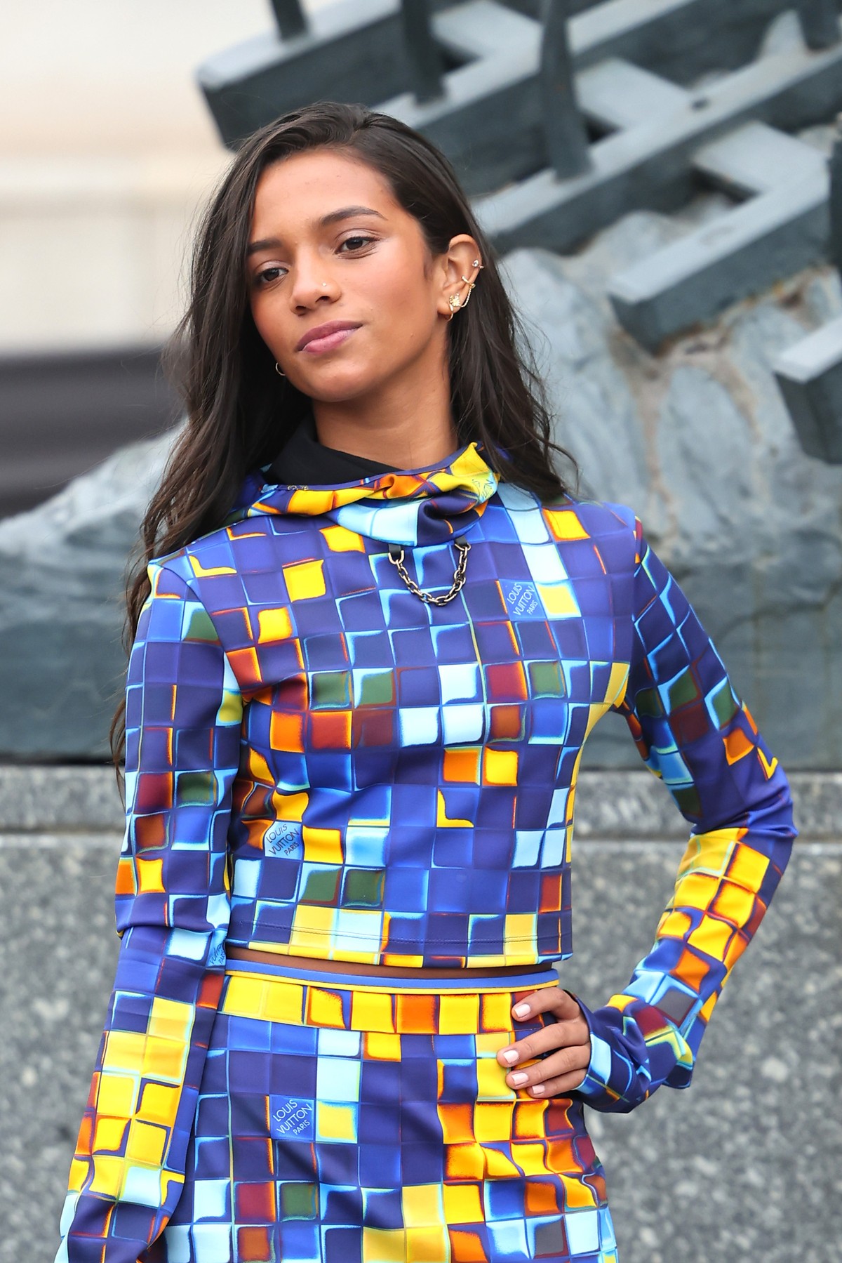 Rayssa Leal prestigia desfile da Louis Vuitton na semana de moda de ...