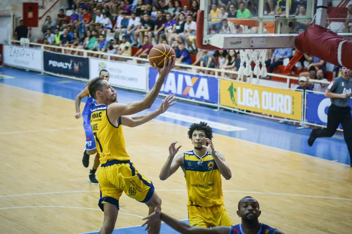 Em busca da liderança, São José visita Londrina pela Liga Ouro de ...