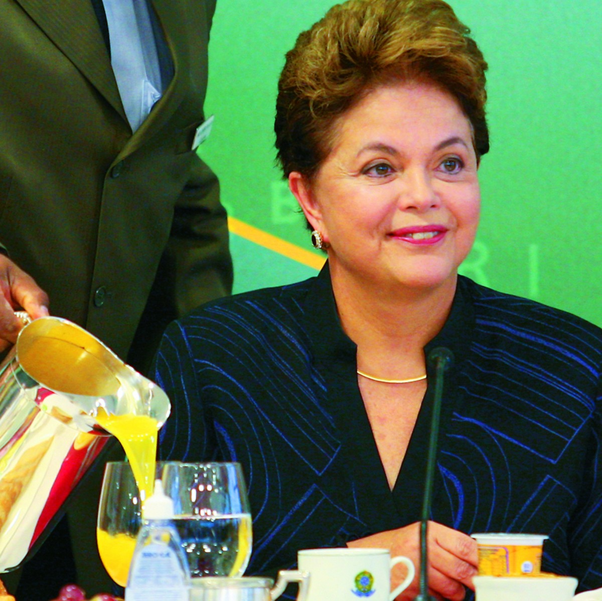 Dilma apoia-se em aprovação popular para conter partidos | Política ...