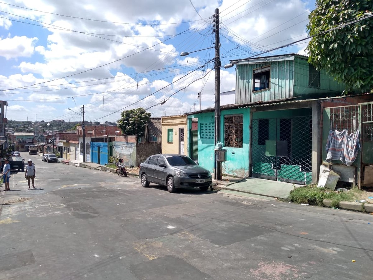 Homem é Feito Refém Por Quatro Suspeitos Durante Assalto Em Manaus