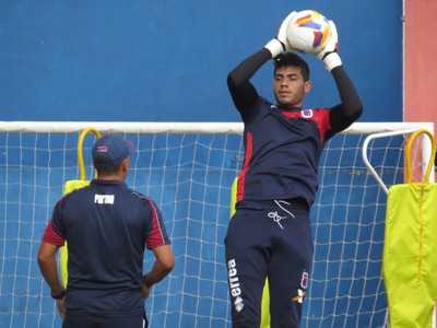 Paraná treina com Murilo, Gasperin e Lucas Pará para o duelo de domingo