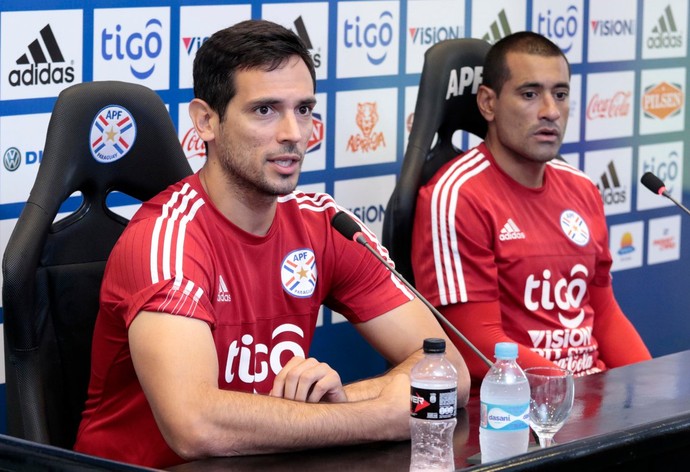 Após 17 anos, Roque Santa Cruz anuncia saída da seleção paraguaia