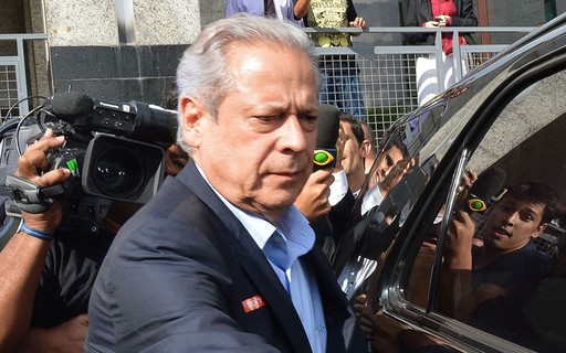 José Dirceu diz que vai se dedicar à família e a seu julgamento - Época ...