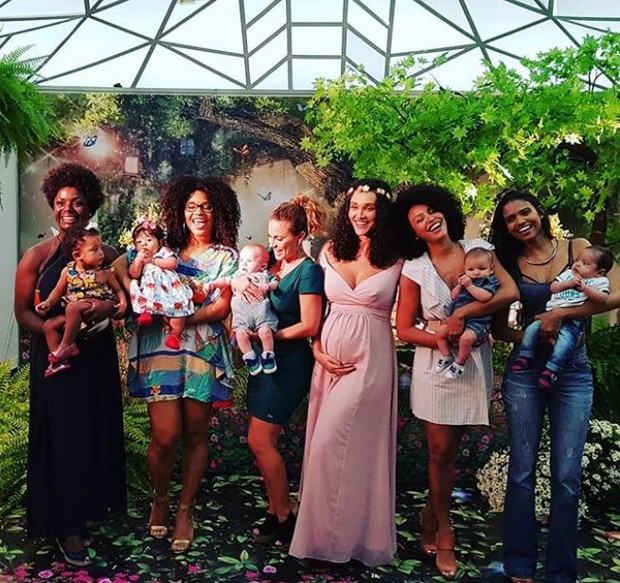Sheron Menezzes grava programa com outras mães do "baby boom" - Quem ...