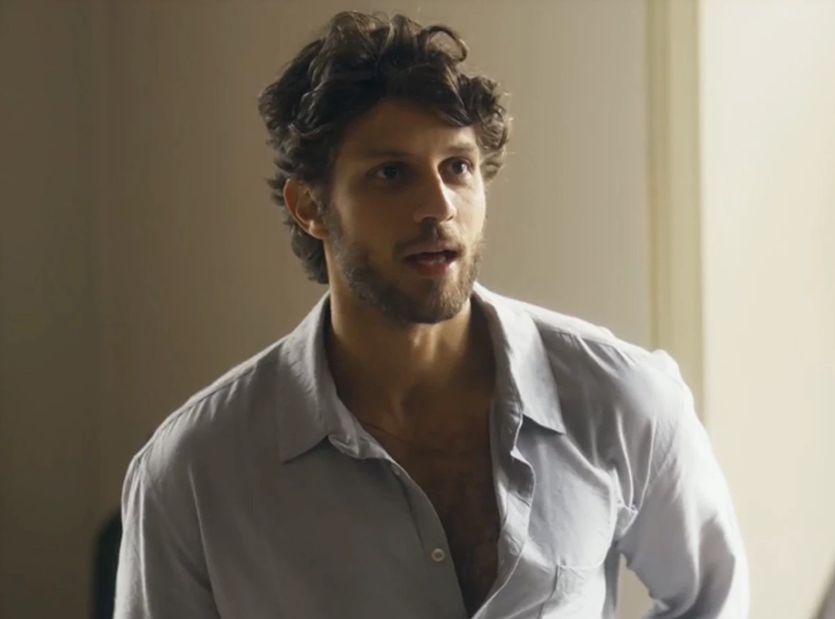 ‘Travessia’: Ari decide chantagear Brisa após resultado de DNA