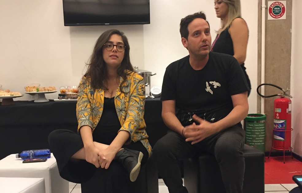 'Mister Brau': elenco e equipe se reúnem para o lançamento da quarta ...