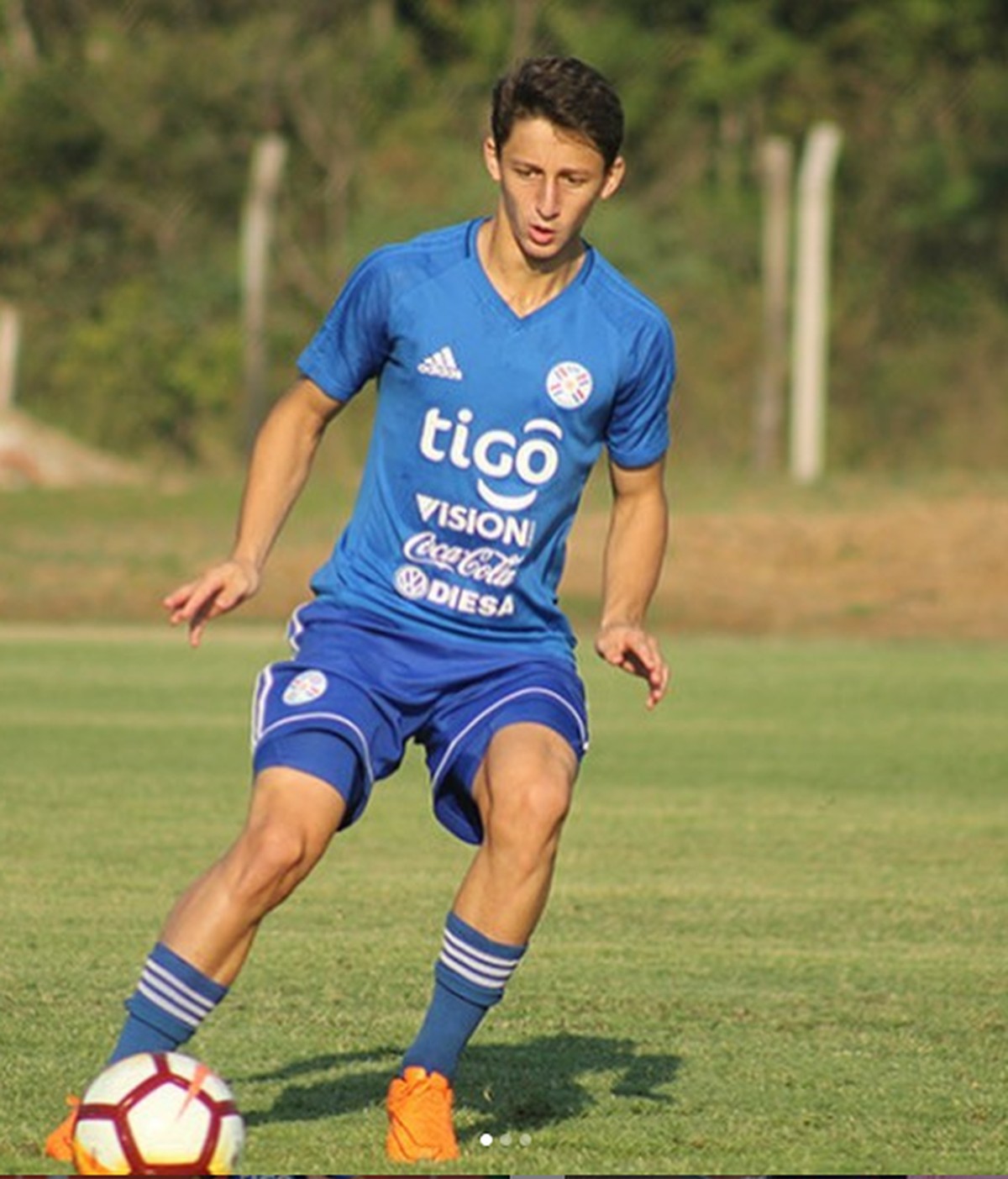 Agente de Galarza, ex-atacante primo de Messi destaca bola no pé de ...