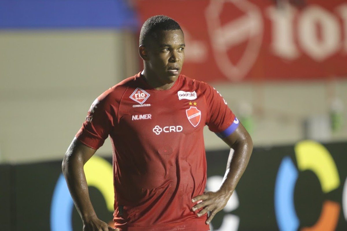 Após período fora do time, Alan Mineiro diz que está melhor e que pode ...