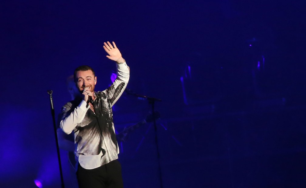 Sam Smith faz aquecimento romântico em show pré-Lollapalooza ...