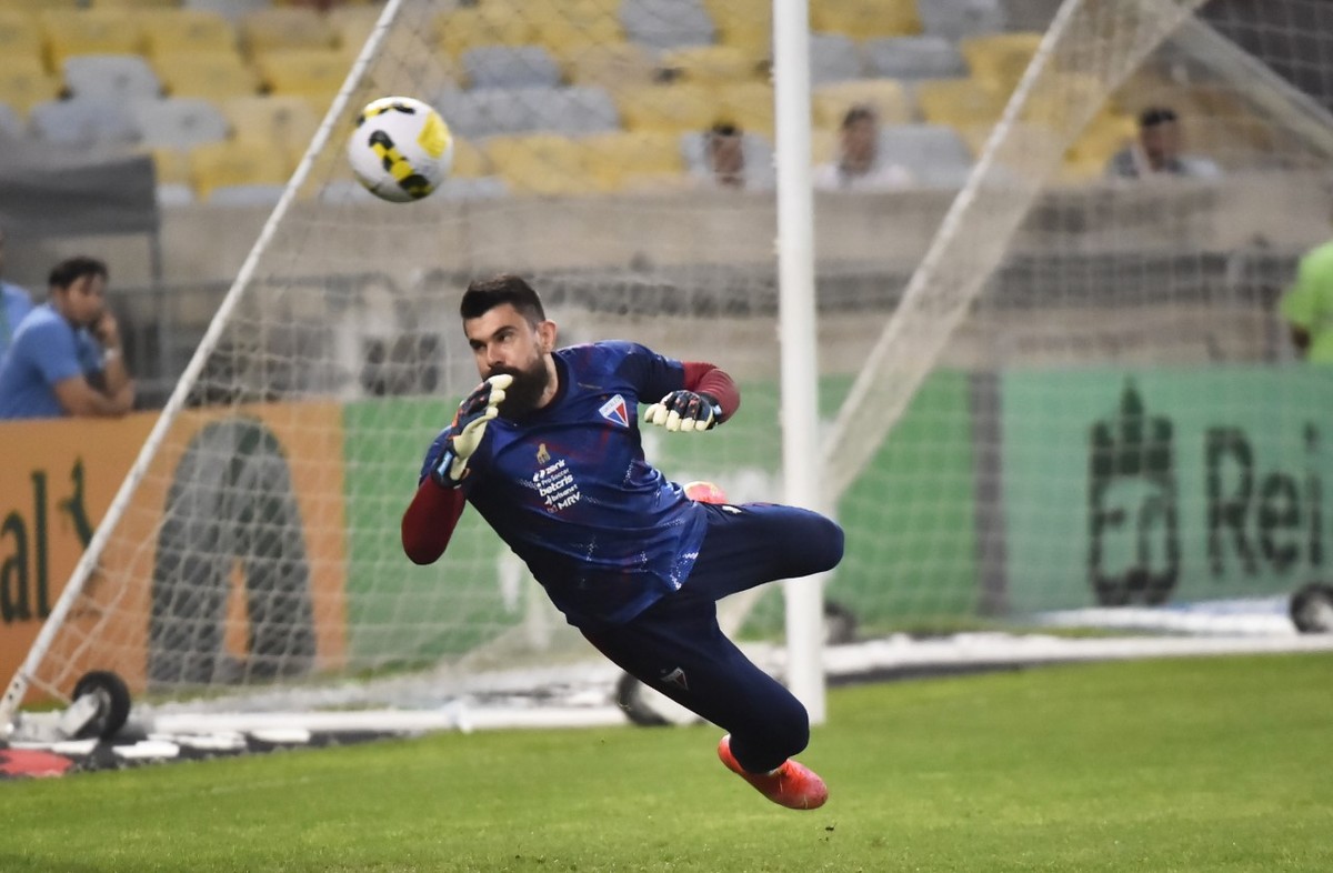 Atuações do Fortaleza: Fernando Miguel faz milagre, mas não evita ...