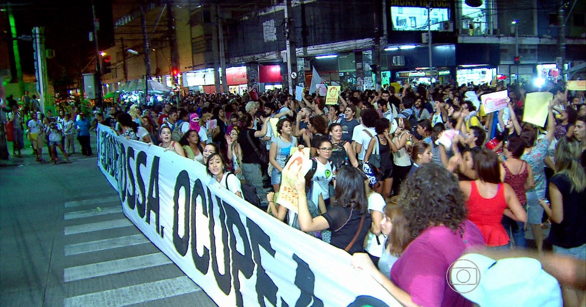 G1 - Grupo protesta contra aprovação de plano para área do Estelita, no ...