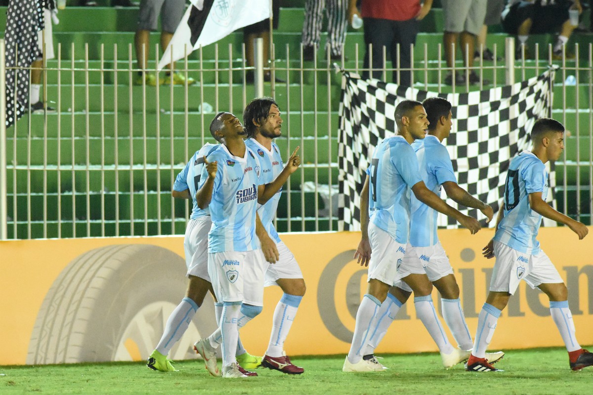 Elogiado, Anderson Oliveira faz golaço e marca pela primeira vez como ...