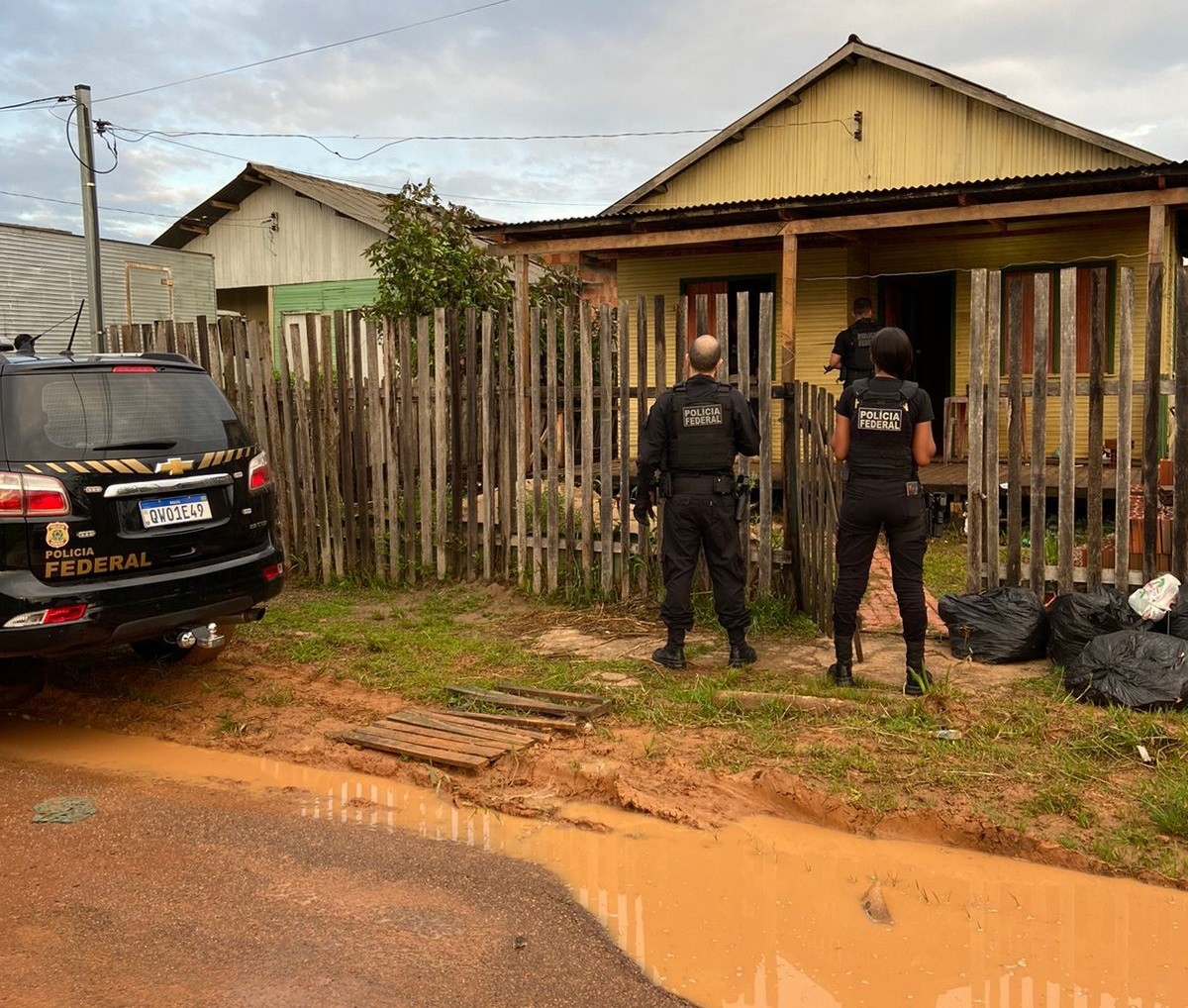 Segurança Cumpre 8 Mandados Contra Integrantes De Facção Criminosa No