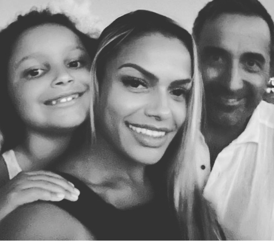 Quitéria Chagas anuncia, emocionada, morte do marido, o executivo ...