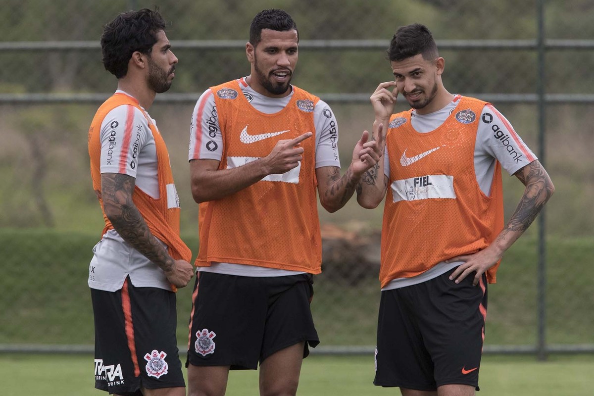 Jair Ventura faz teste para a final com Jonathas titular do Corinthians ...
