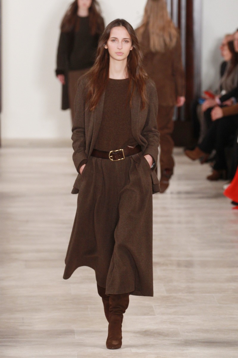 Ralph Lauren divide seu inverno entre roupas casuais e de festa ...