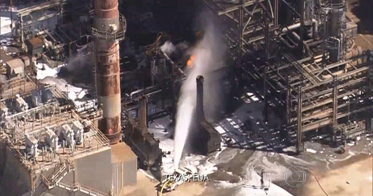 Jornal Nacional - Incêndio atinge a refinaria da Petrobras em Pasadena ...