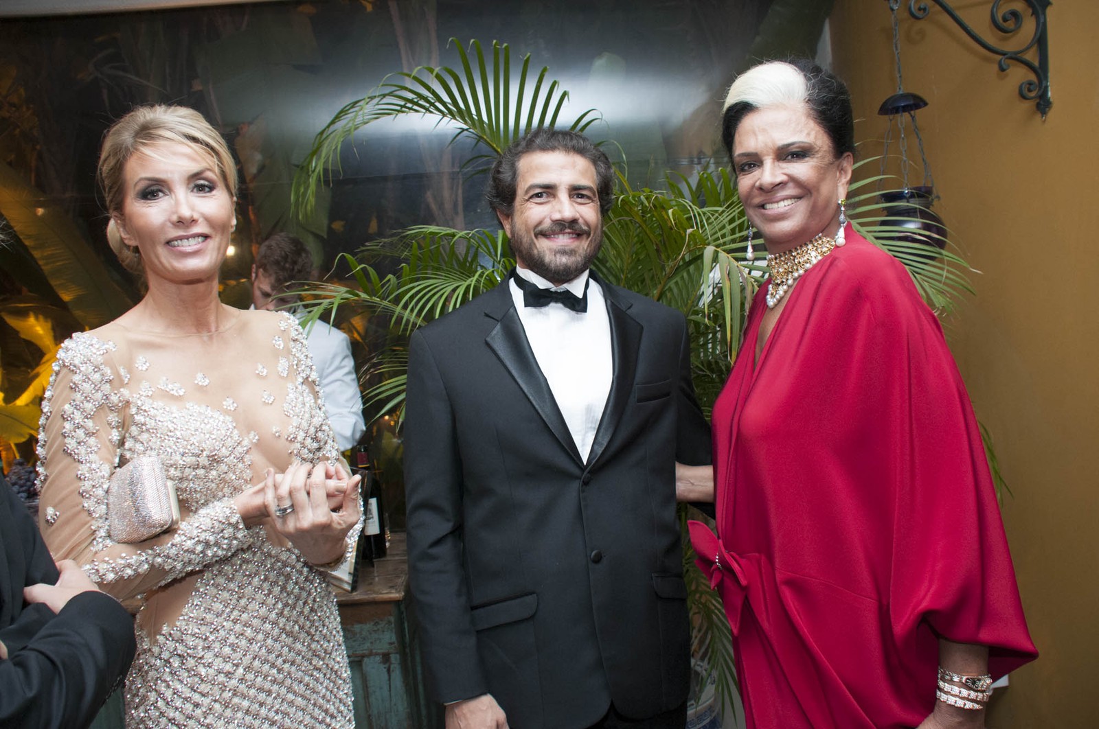 Entre no casamento de Sandro Barros e Bruno Astuto | Lifestyle | Vogue